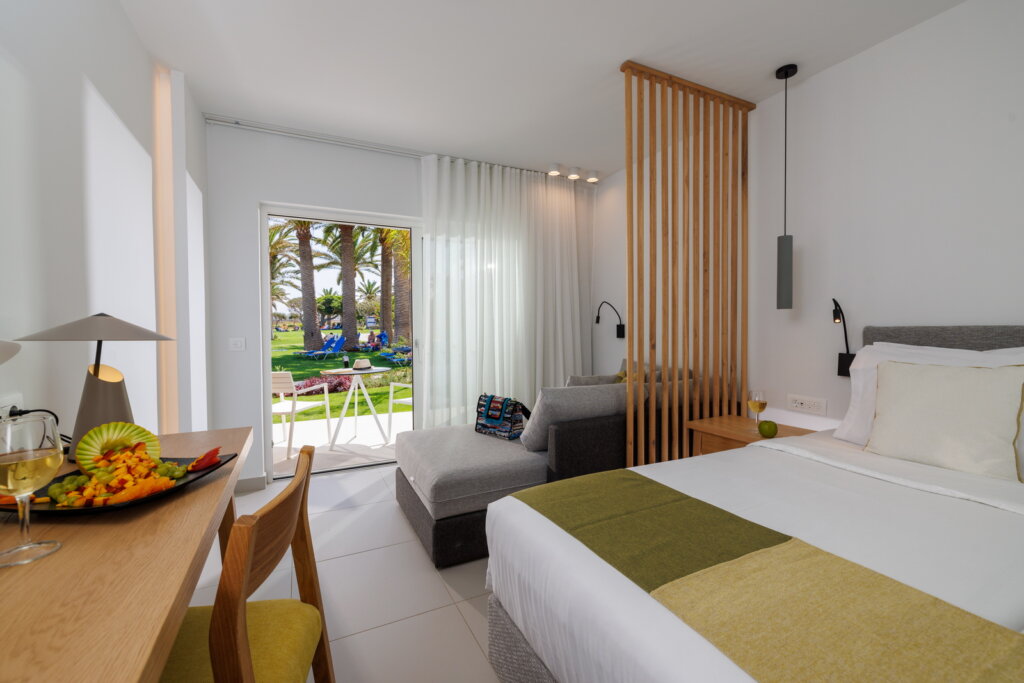 Superior Comfort Room Garden View (renovated) – Anissa Beach & Village
